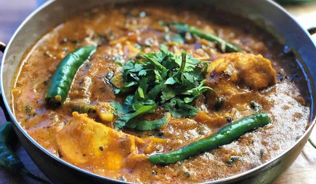 Garlic Chilli Curry Recipe - Misty Ricardo's Curry Kitchen - Recipe